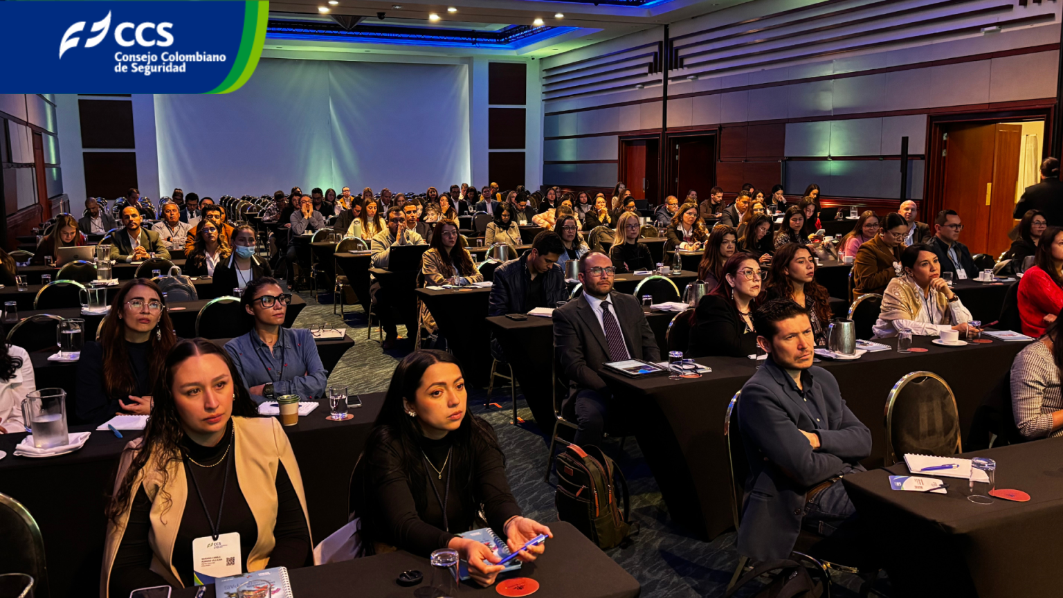 Conozca el catálogo de señalización para promover entornos laborales más seguros - ccs.org.co