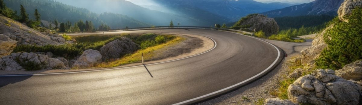 Curvas viales: uno de los principales retos al volante - ccs.org.co